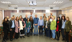 עמוס שפירא הרצה בפני פורום מנהלים מנהליים של המכון - מכון טכנולוגי ...